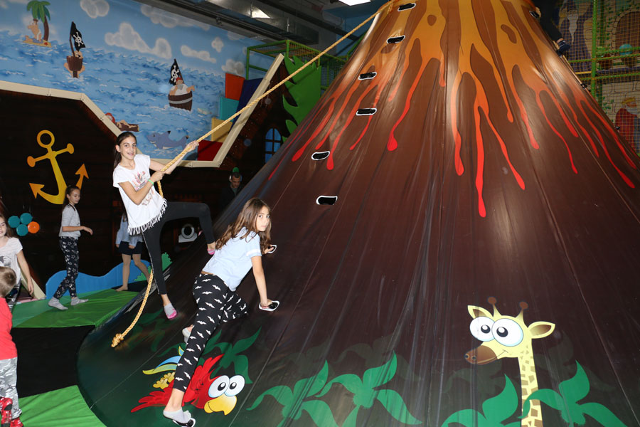 LOL igraonica i rodjendaonica Zemun - Dečije igraonice i rođendaonice